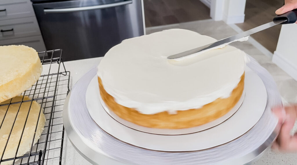 How To Assemble a Layer Cake - delishbymich