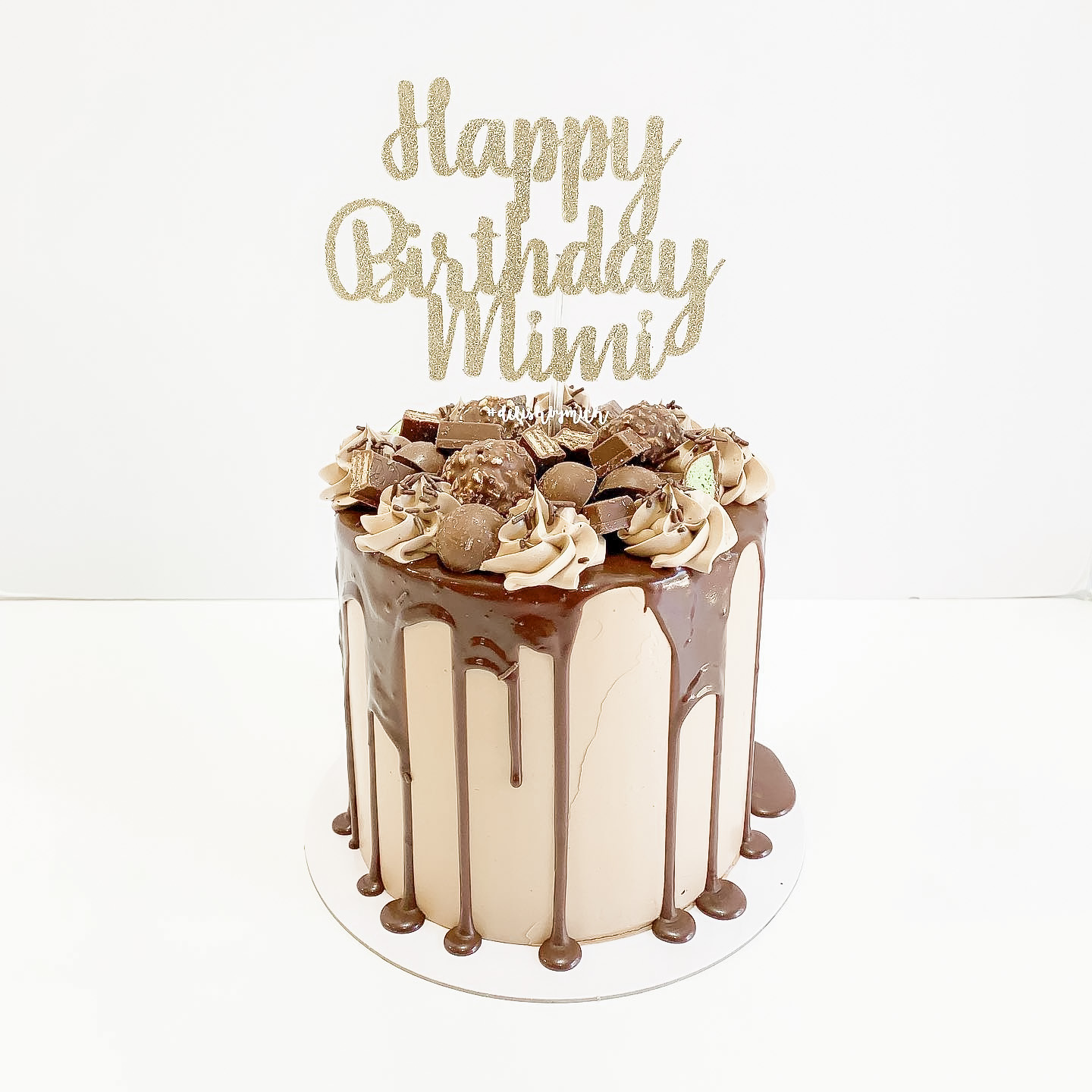 A Complete Guide To Drip Cakes! - delishbymich